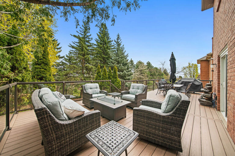 Photo Gallery • Aztec Decks • Premium Decks in Oshawa and Durham Region