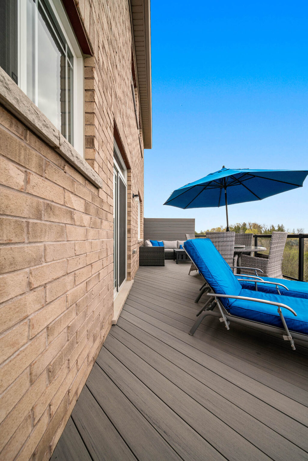 Photo Gallery • Aztec Decks • Premium Decks in Oshawa and Durham Region